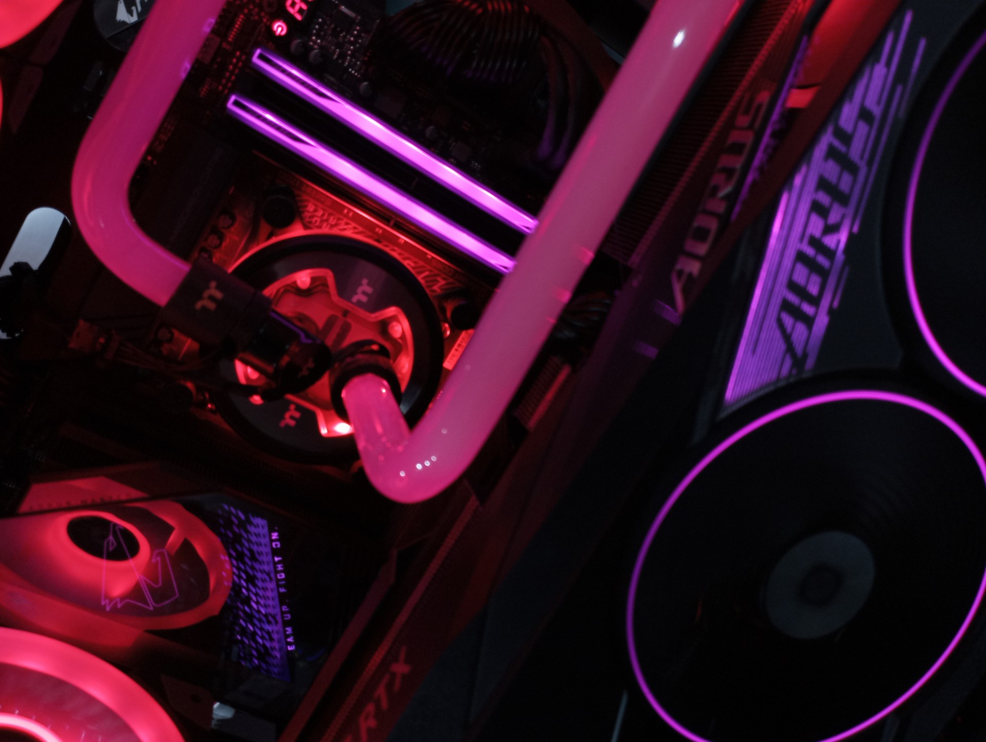 XPert-Poseidon Water-Loop PC System